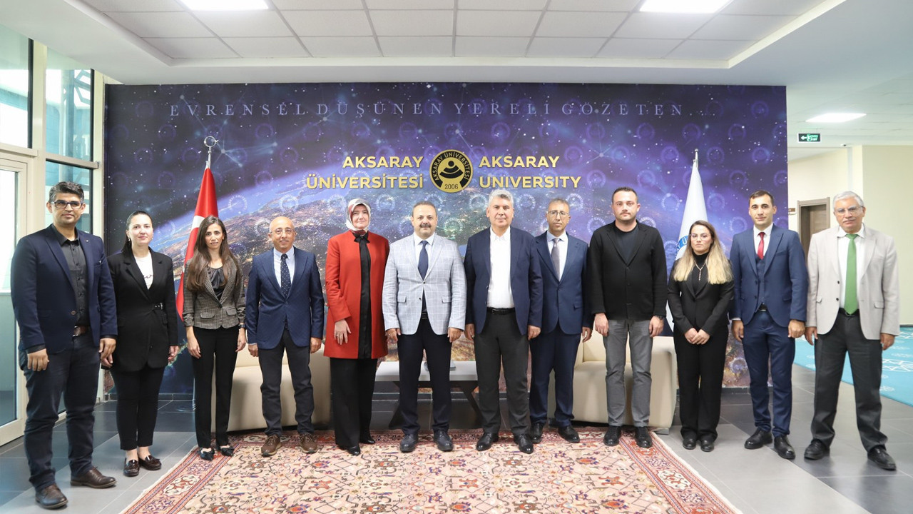 ASÜ’de En Başarılı Lisansüstü Tez Ödülleri sahiplerini buldu